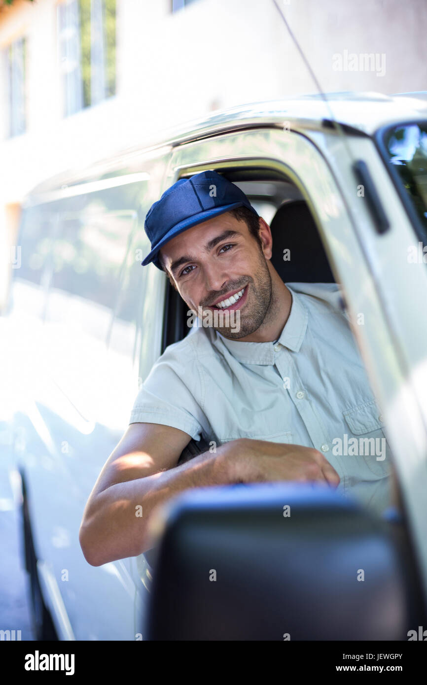 Delivery person driving van hi-res stock photography and images - Alamy
