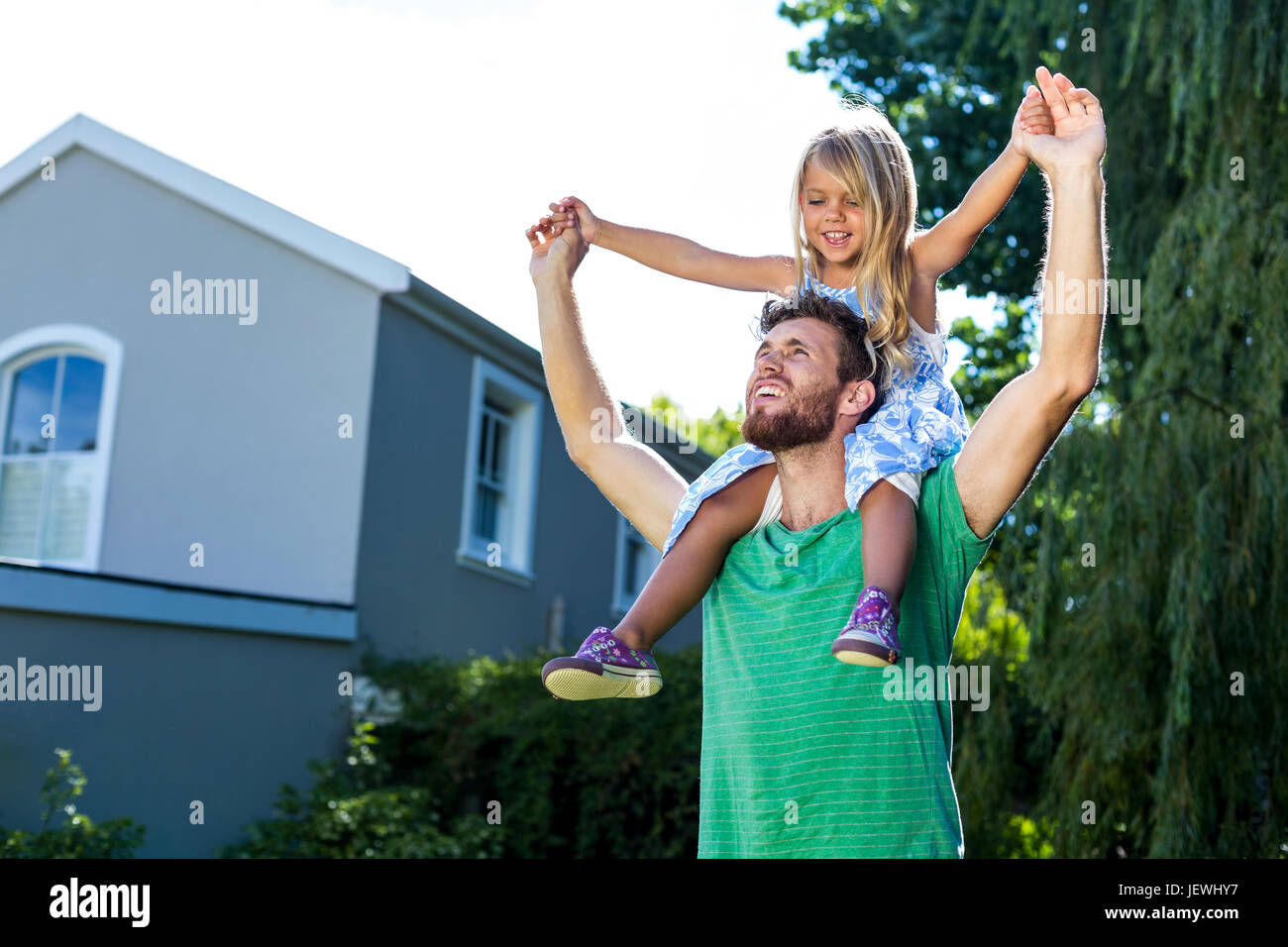Shoulders carry hi-res stock photography and images - Alamy