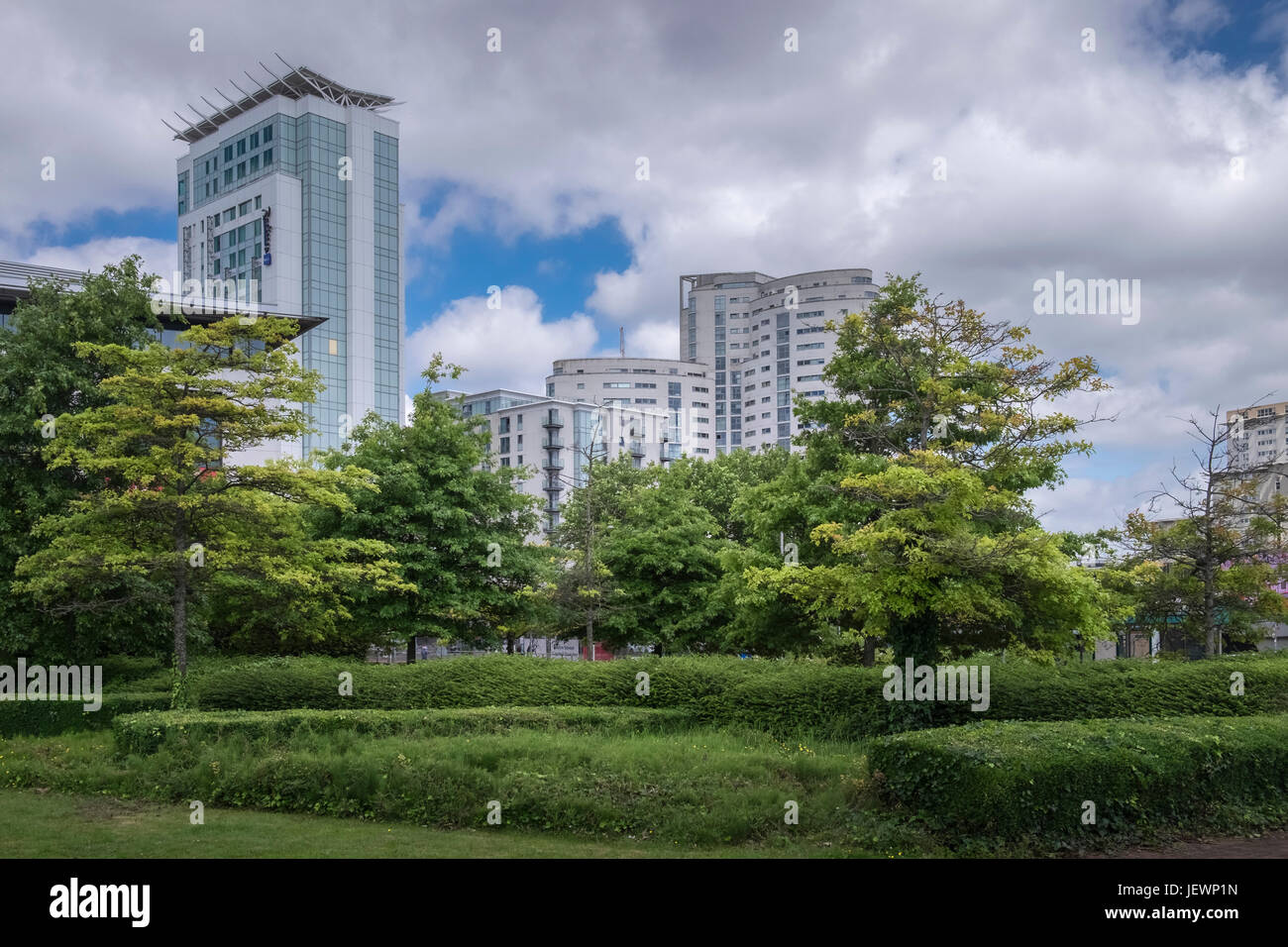 Modern architecture high buildings hi-res stock photography and images ...