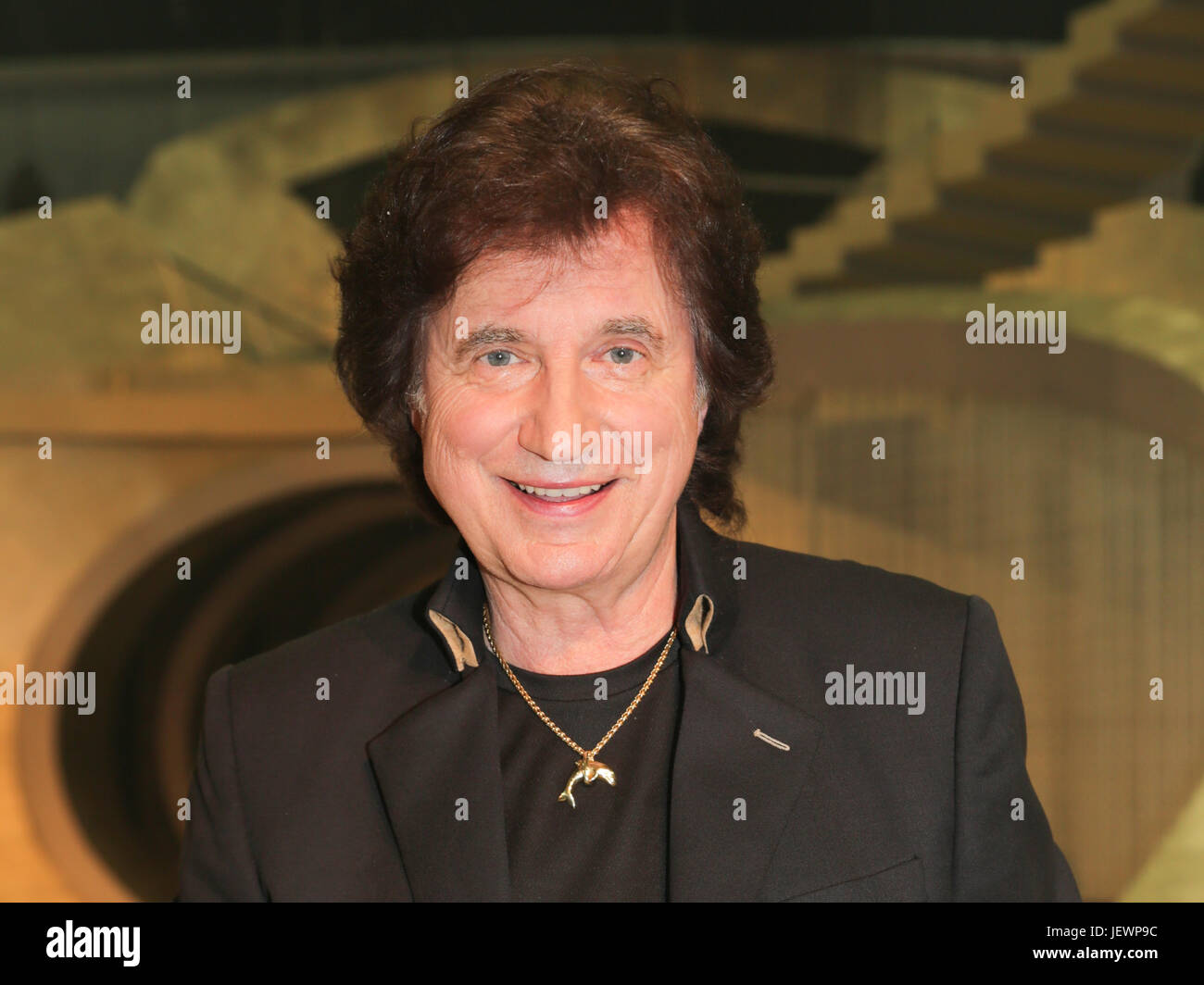 Halle der ard hi-res stock photography and images - Alamy