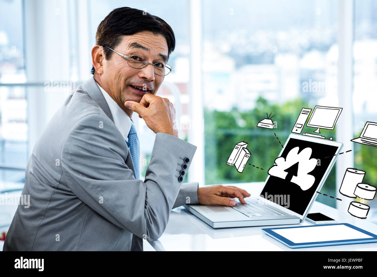 Cloud computing tablet workplace hi-res stock photography and images ...