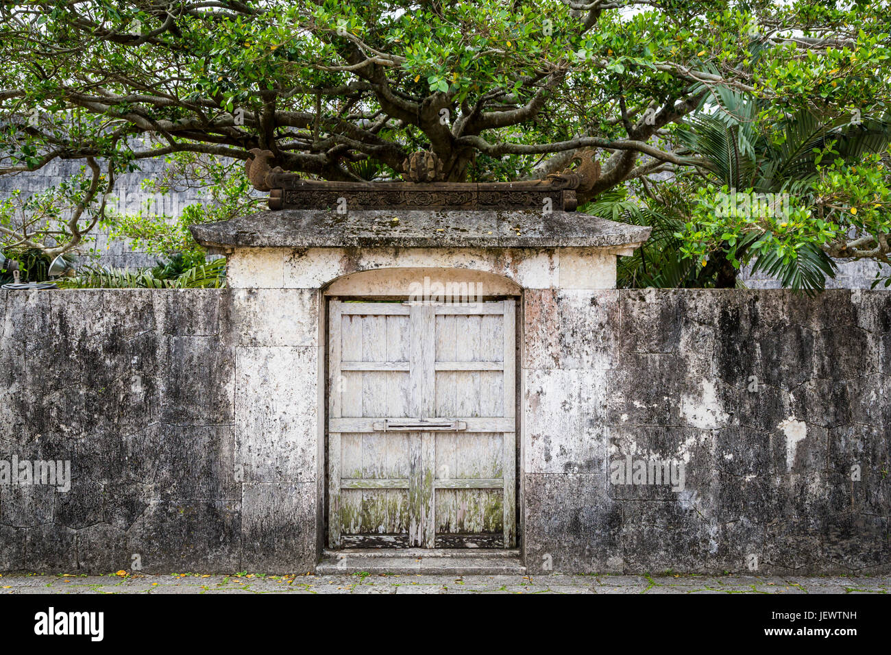 Sonohyan utaki stone gate hi-res stock photography and images - Alamy