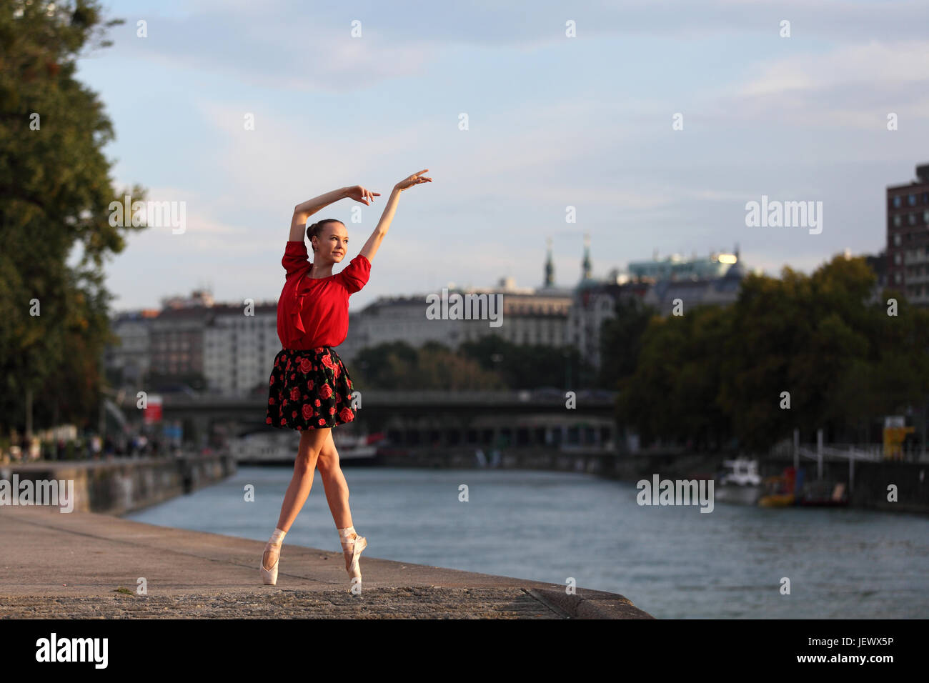 Beautiful ballerina dancing on the street Stock Photo - Alamy