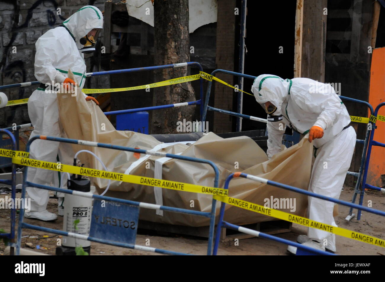 Decontamination High Resolution Stock Photography and Images - Alamy