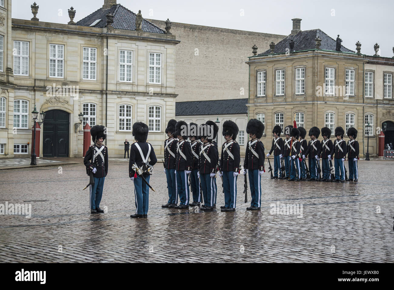 Uniform change hi-res stock photography and images - Alamy