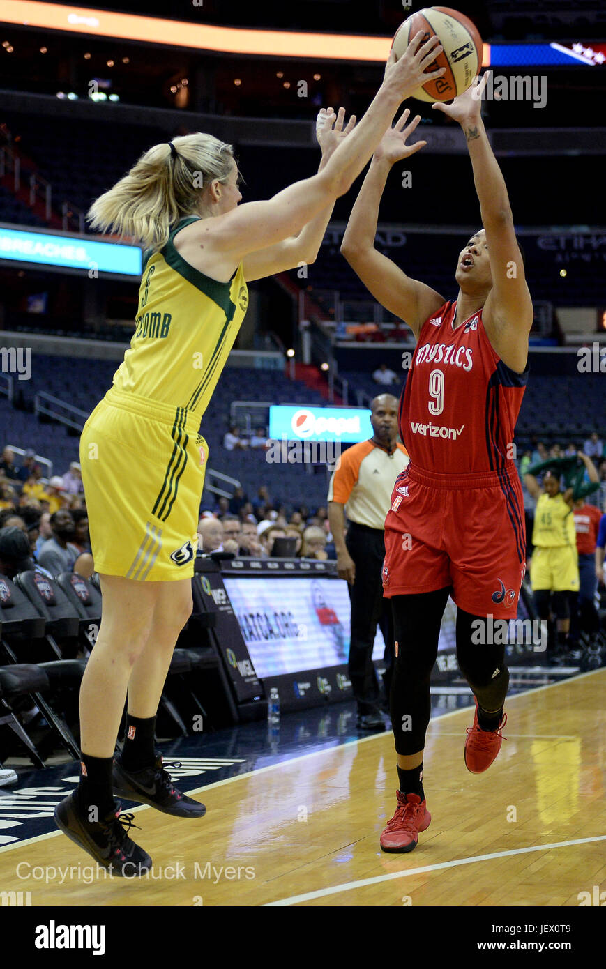 Natasha cloud hi-res stock photography and images - Alamy