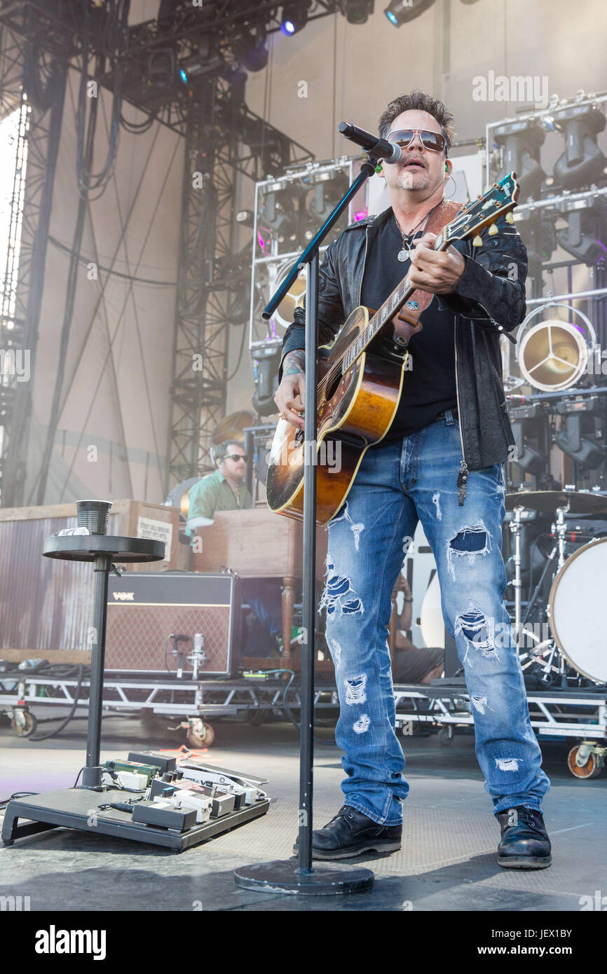 Chicago, Illinois, USA. 24th June, 2017. GARY ALLAN during Country ...