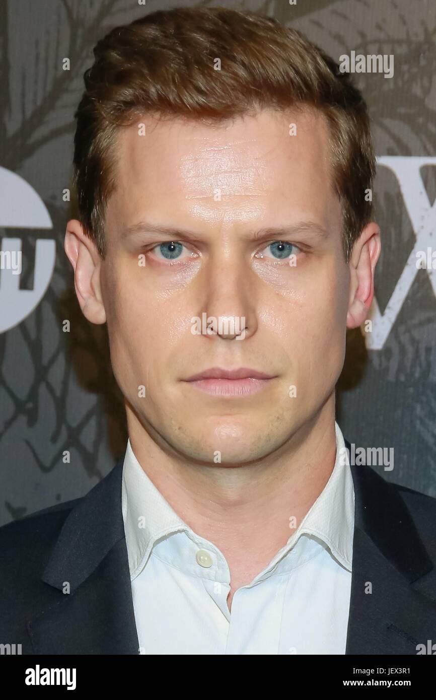 Will premiere on tnt hi-res stock photography and images - Alamy