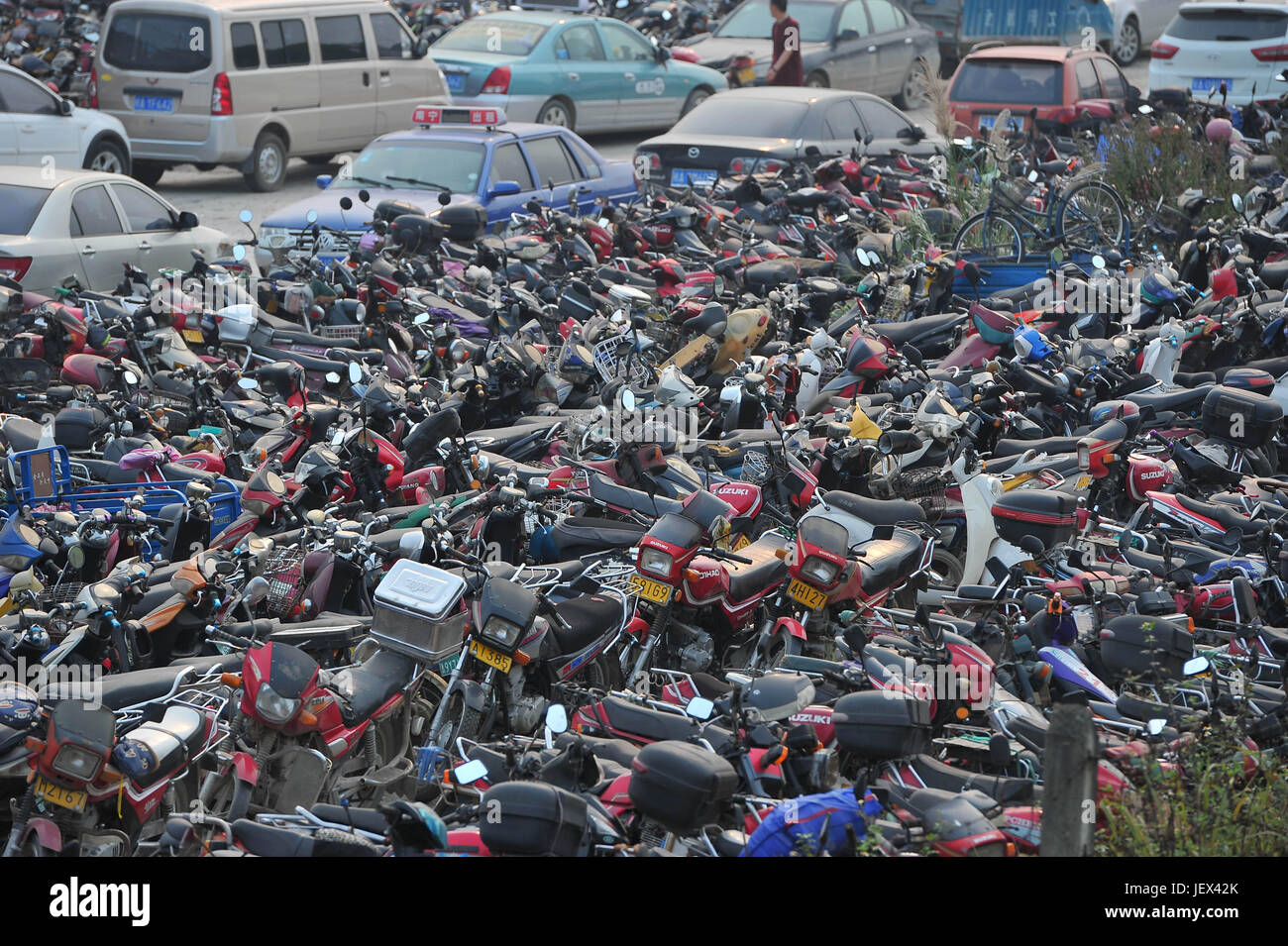 Chongqing, Chongqing, China. 27th June, 2017. Abandoned cars Credit ...