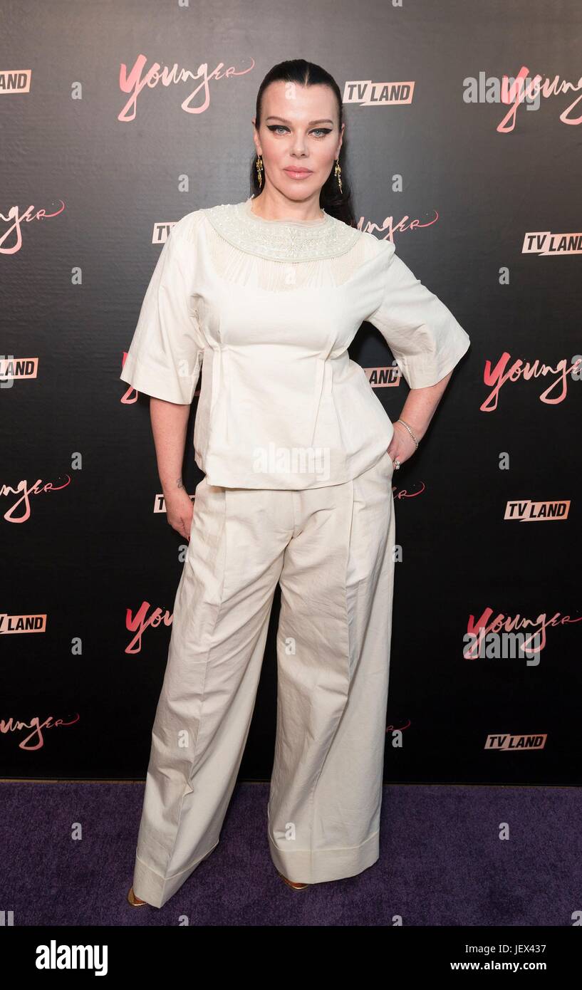 New York, NY, USA. 27th June, 2017. Debi Mazar at arrivals for YOUNGER ...