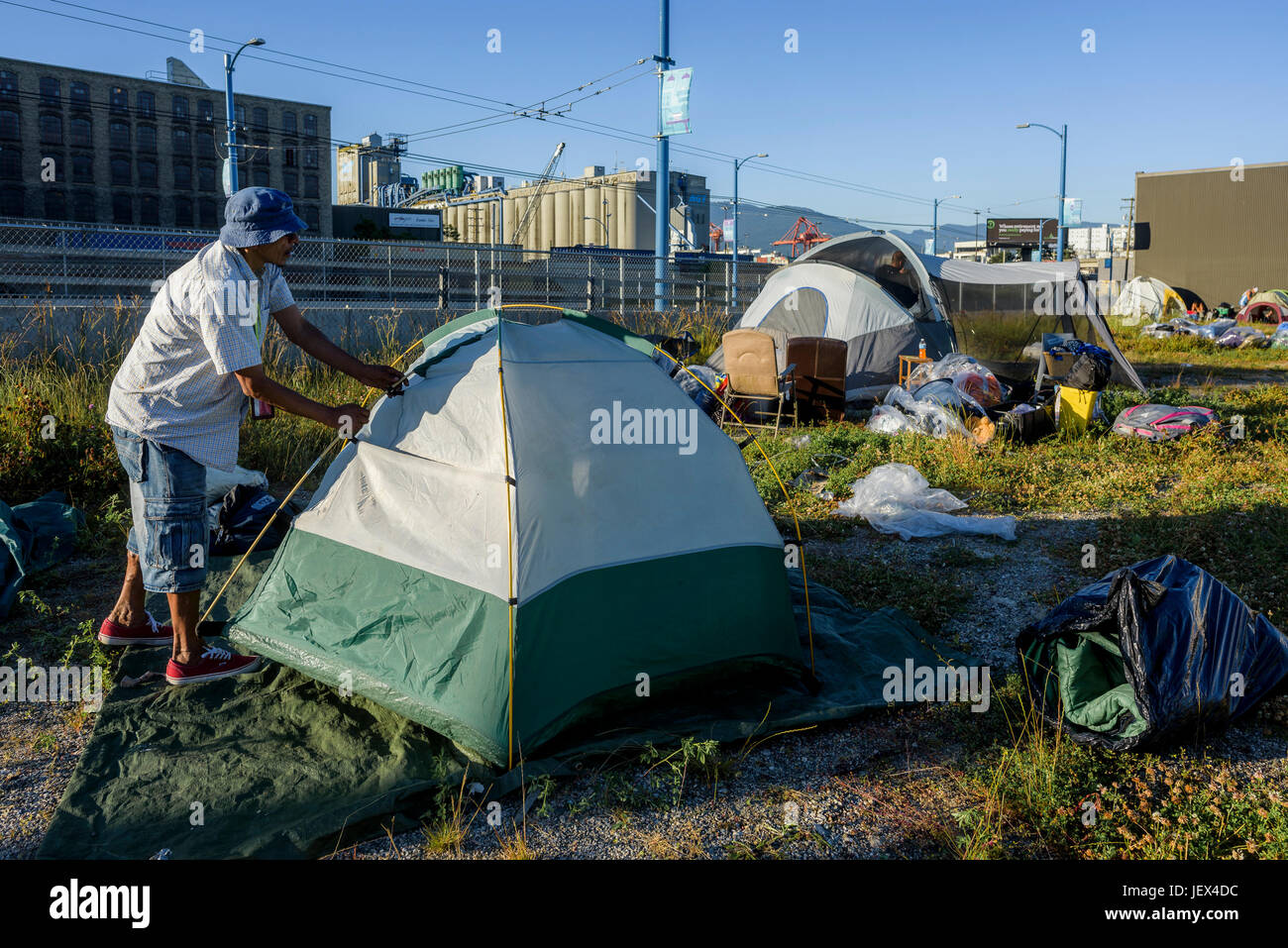 Homelessness canada hi-res stock photography and images - Alamy