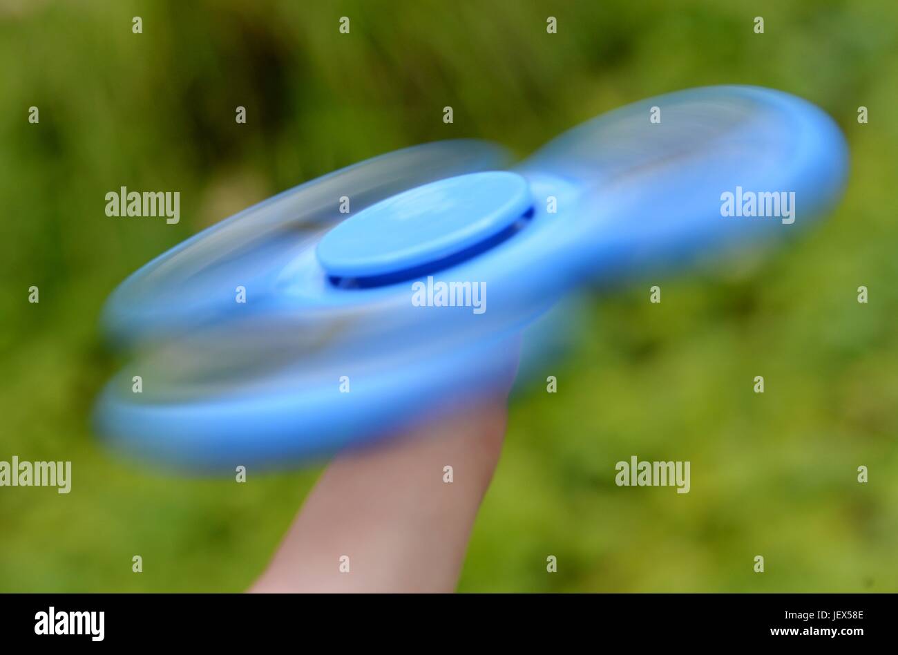 Osterode, Germany. 27th June, 2017. A boy is playing with the currently ...