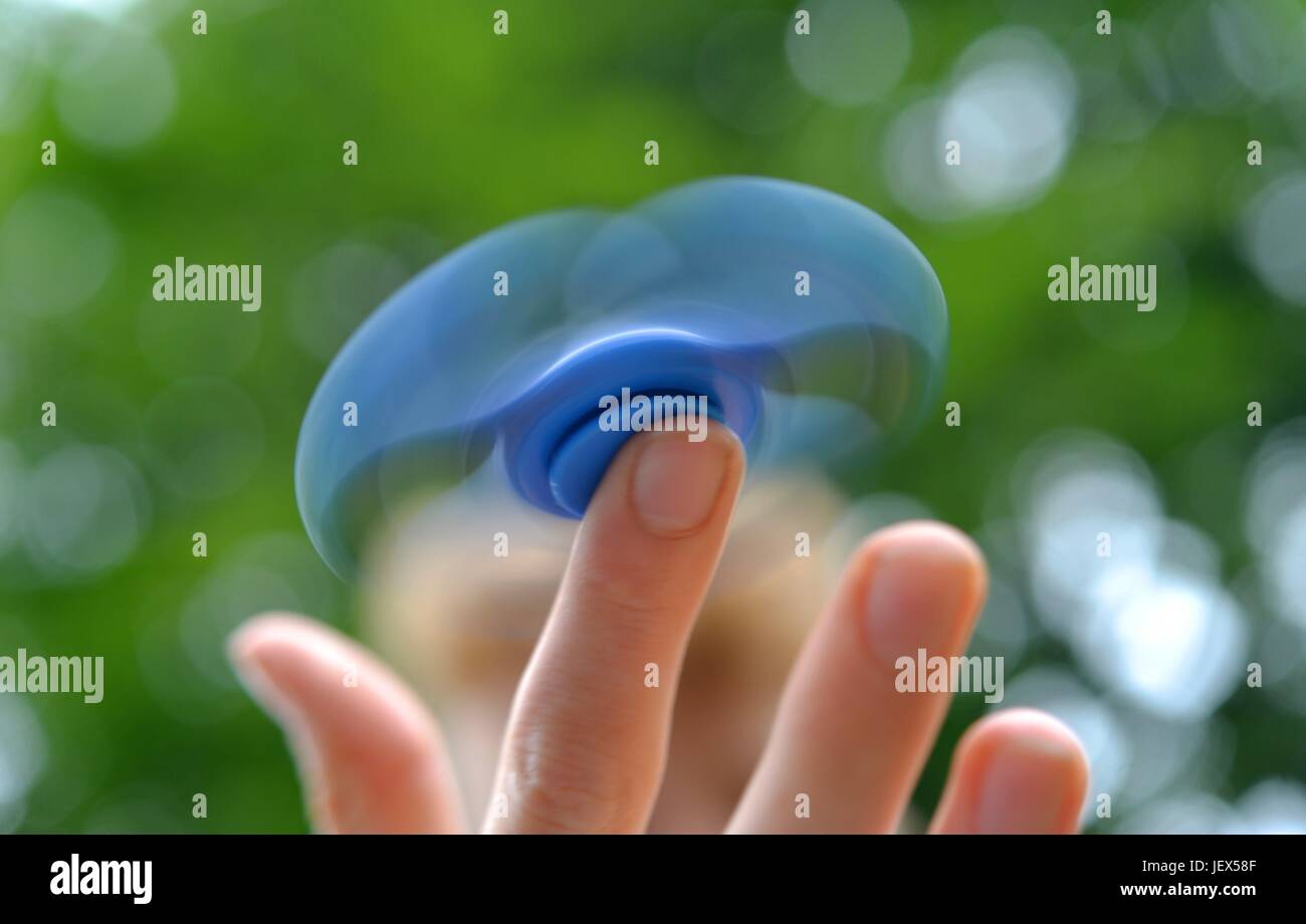 Osterode, Germany. 27th June, 2017. A boy is playing with the currently ...