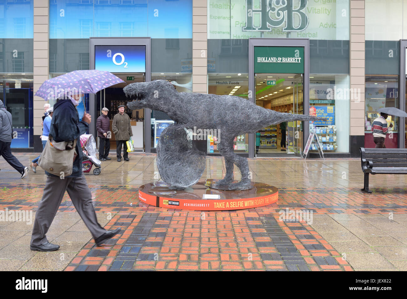 Nottingham, UK:28th June 2017: Torrential rain in Nottingham city ...