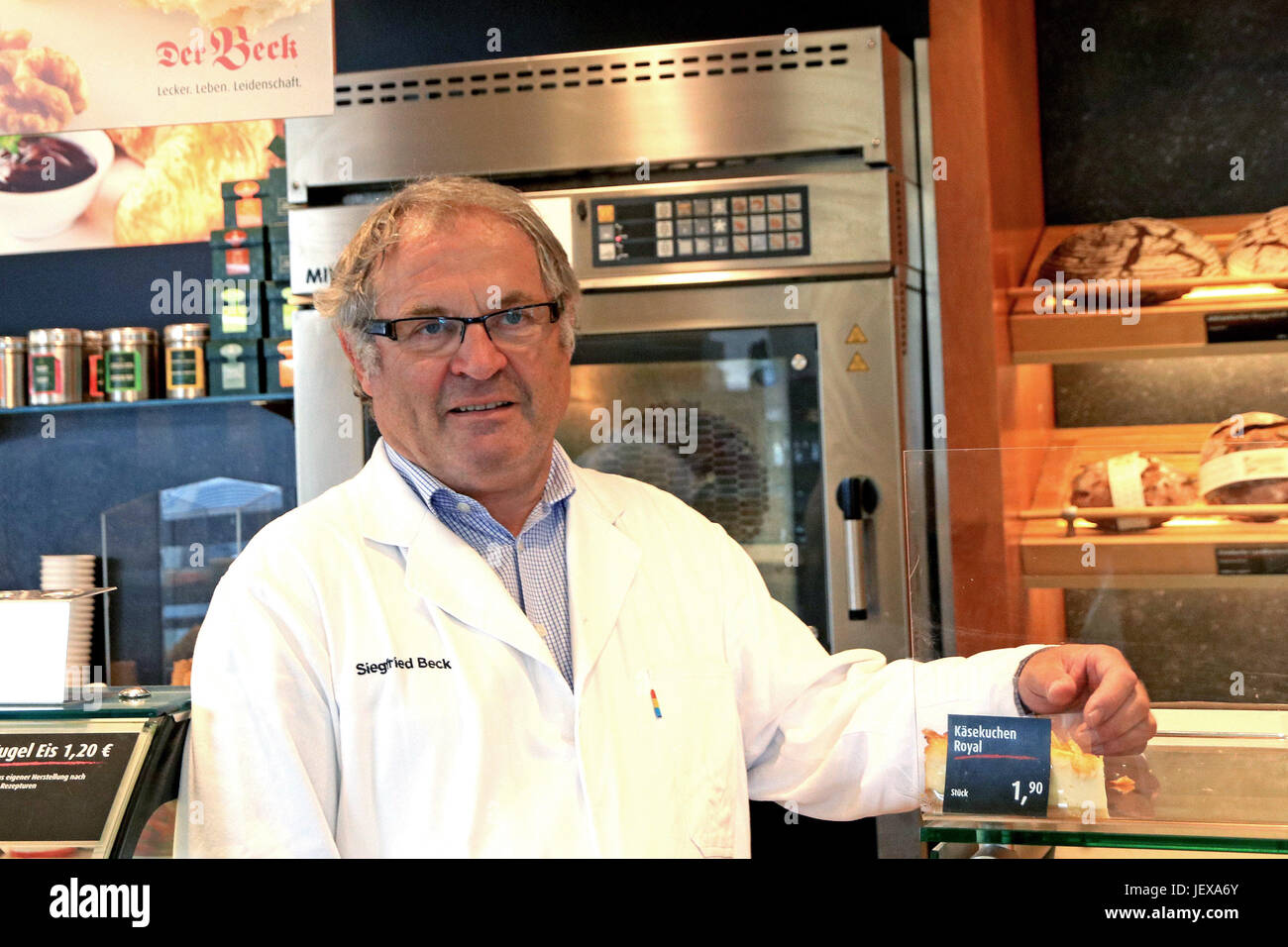 Erlangen, Germany. 28th June, 2017. Siegfried Beck, the owner of the ...