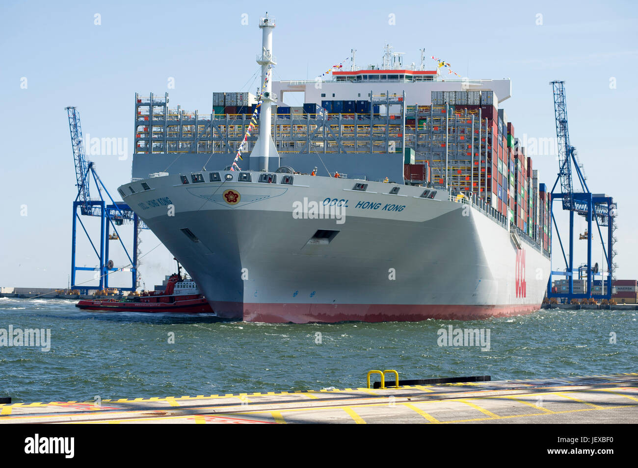 Gdansk, Poland. 28th June, 2017. 400 meter long container ship OOCL ...