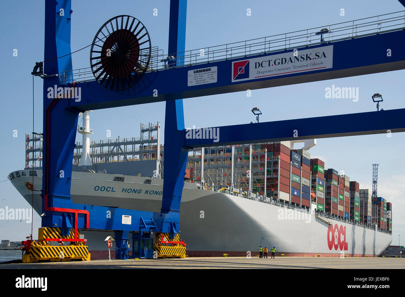 Gdansk, Poland. 28th June, 2017. 400 meter long container ship OOCL ...