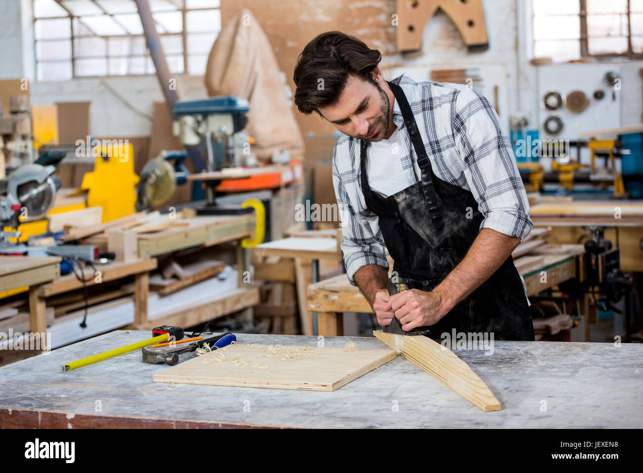 Craftsmans profession hi-res stock photography and images - Alamy