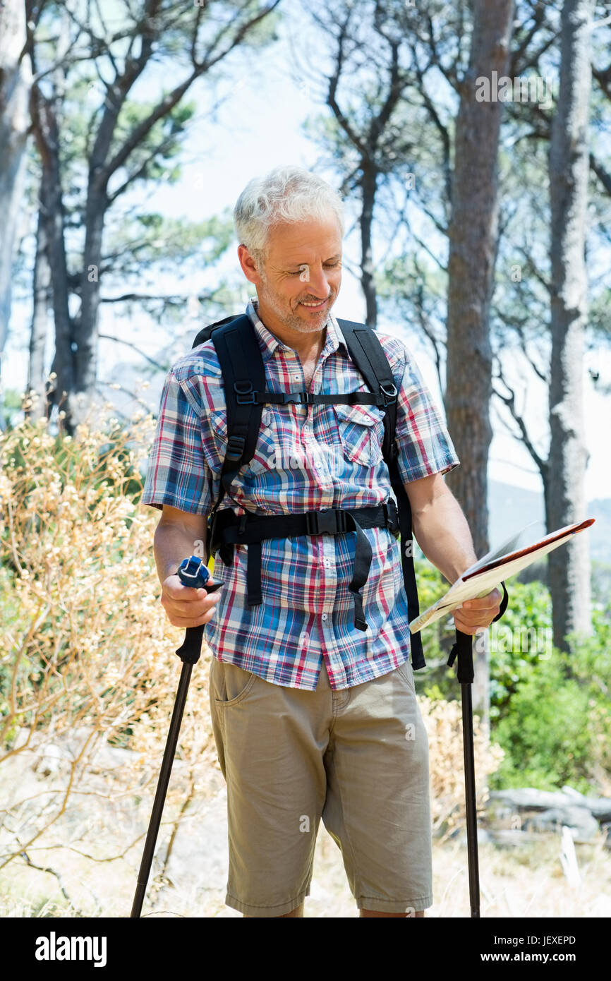 senior man looking the map Stock Photo - Alamy
