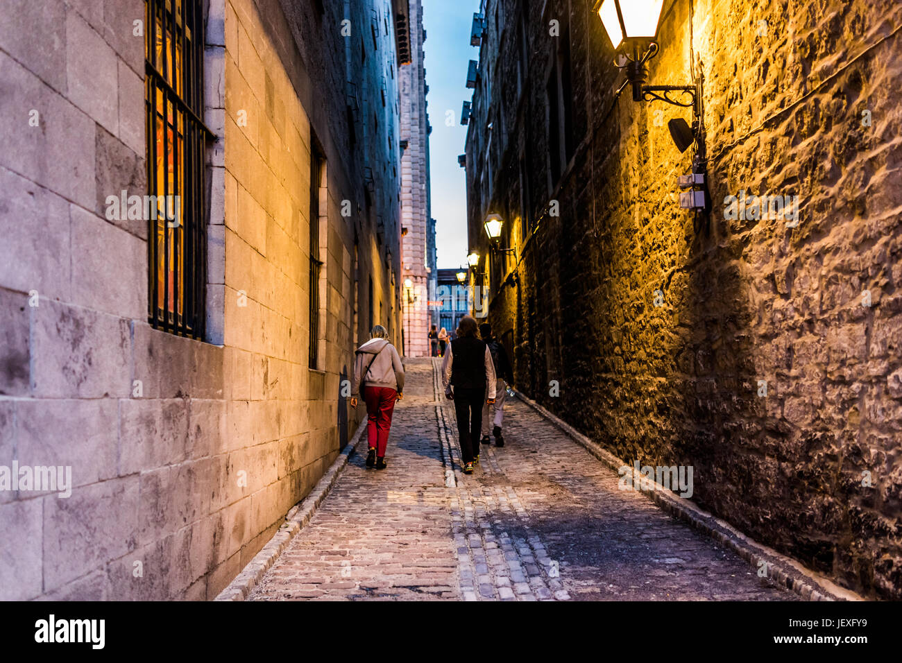 Montreal alleyway hi-res stock photography and images - Alamy
