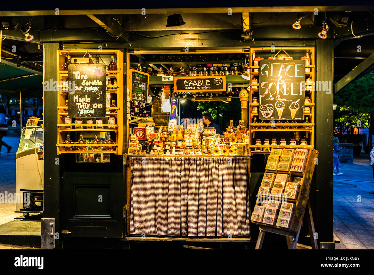 Ice cream booth hi-res stock photography and images - Alamy