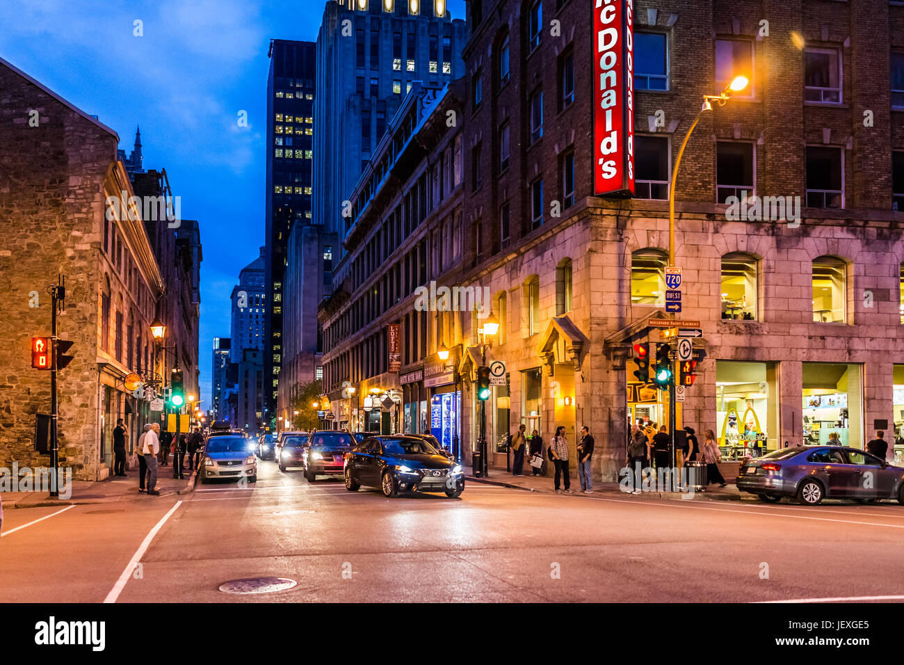 Montreal french quarter hi-res stock photography and images - Alamy