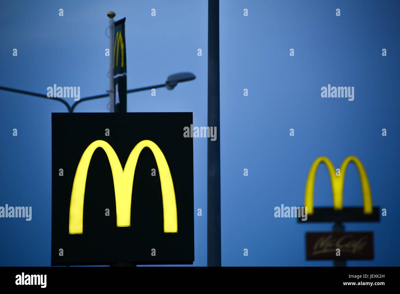 McDonald´s company logo Stock Photo - Alamy