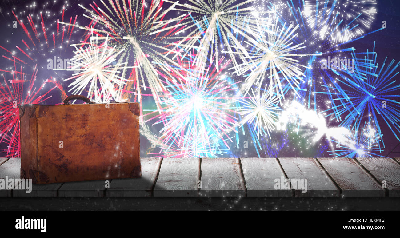 Huge suitcase hi-res stock photography and images - Alamy