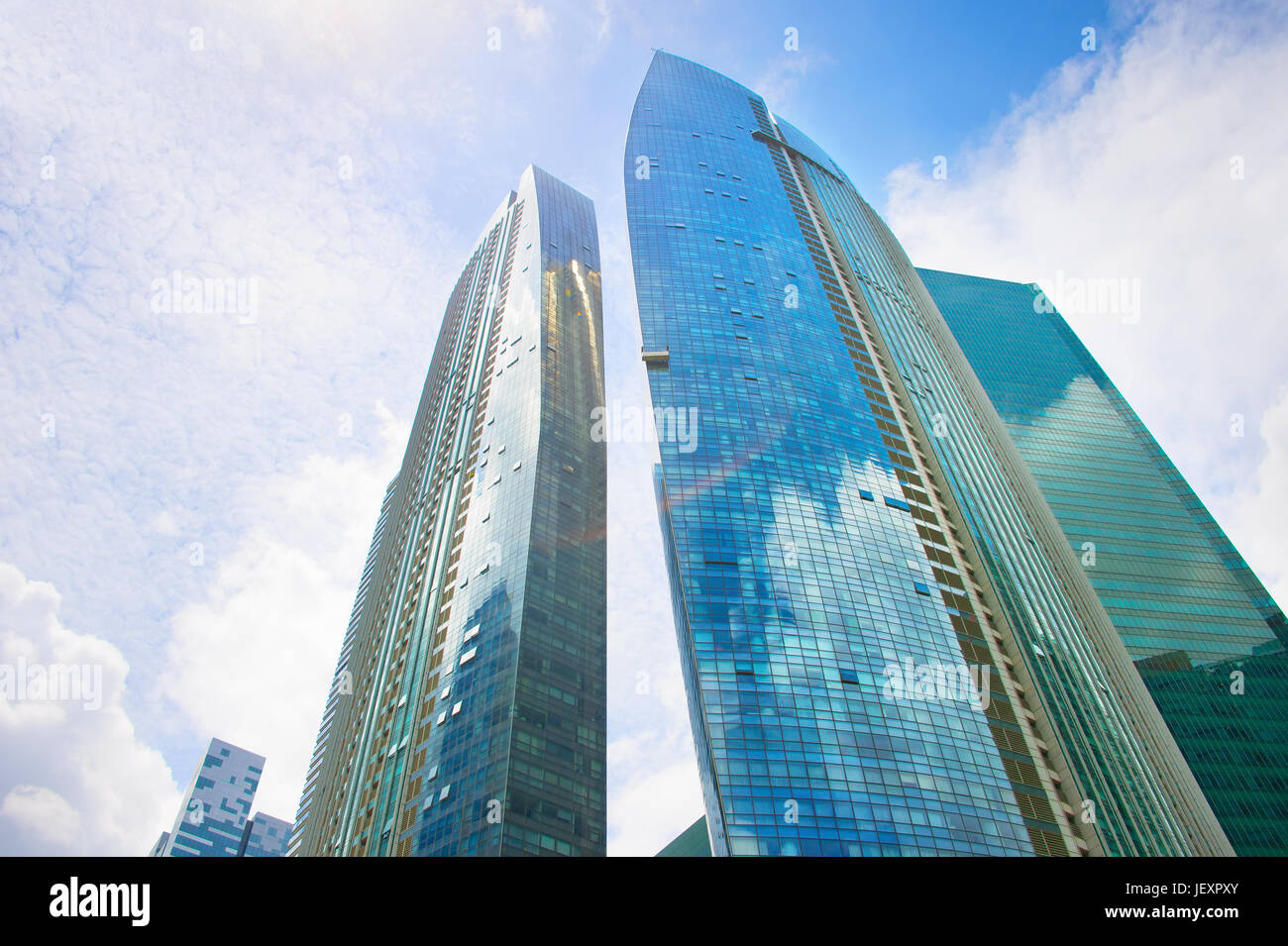 High rise buildings in singapore hi-res stock photography and images ...