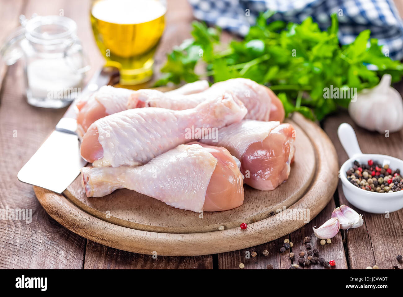 raw chicken legs Stock Photo - Alamy
