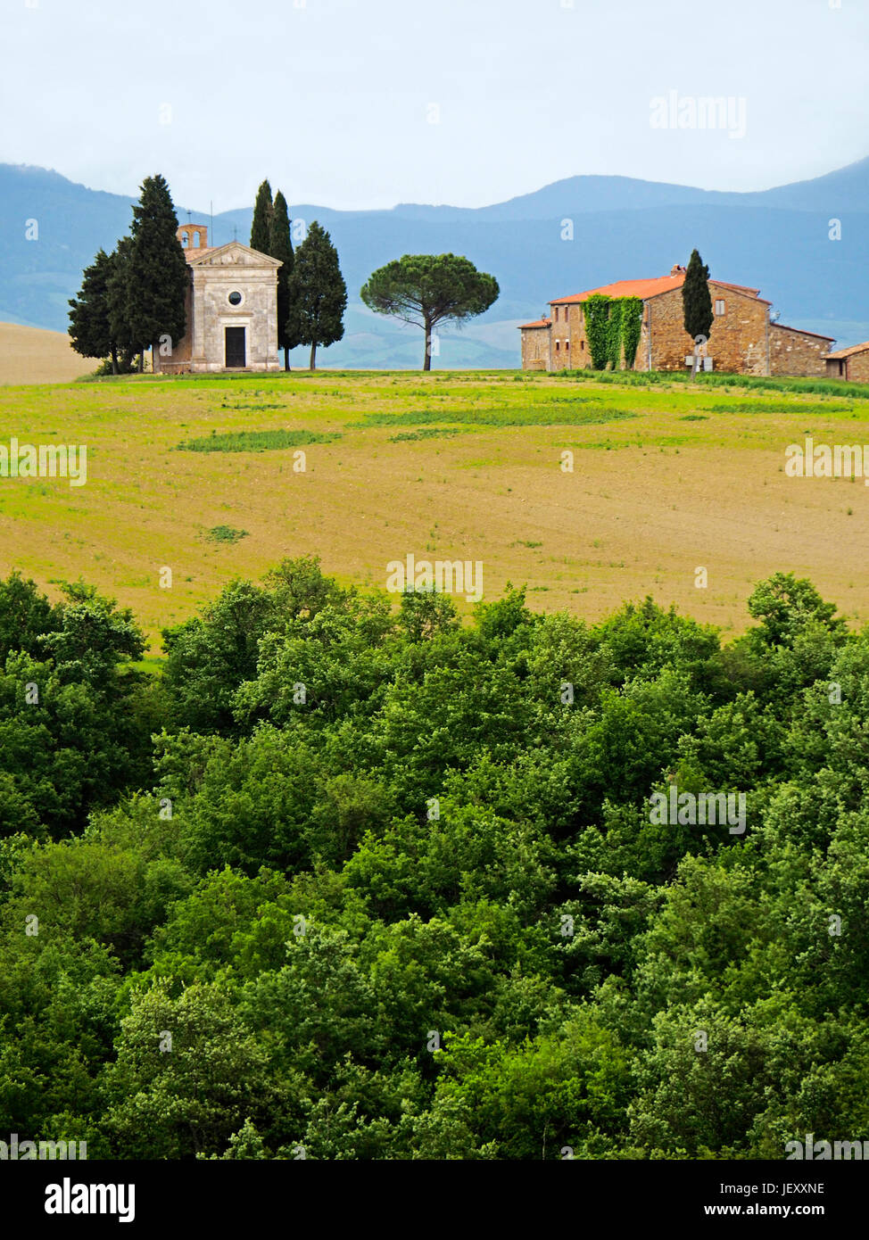Tuscany scenery hi-res stock photography and images - Alamy
