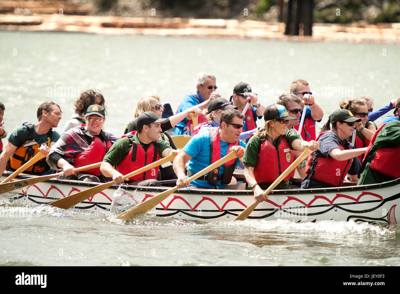 Canada first nation canoe hi-res stock photography and images - Alamy