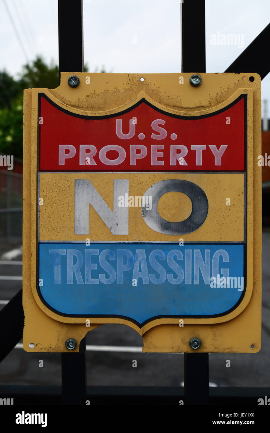 No Trespassing sign on entrance of US Post Office, USA Stock Photo - Alamy
