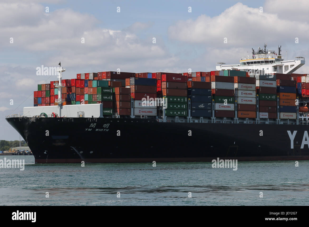 The Yang Ming YM Width container ship departs Southampton Docks Stock ...