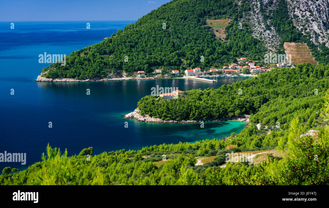 The village of Trstenik on the Peljesac Peninsula above the Adriatic ...