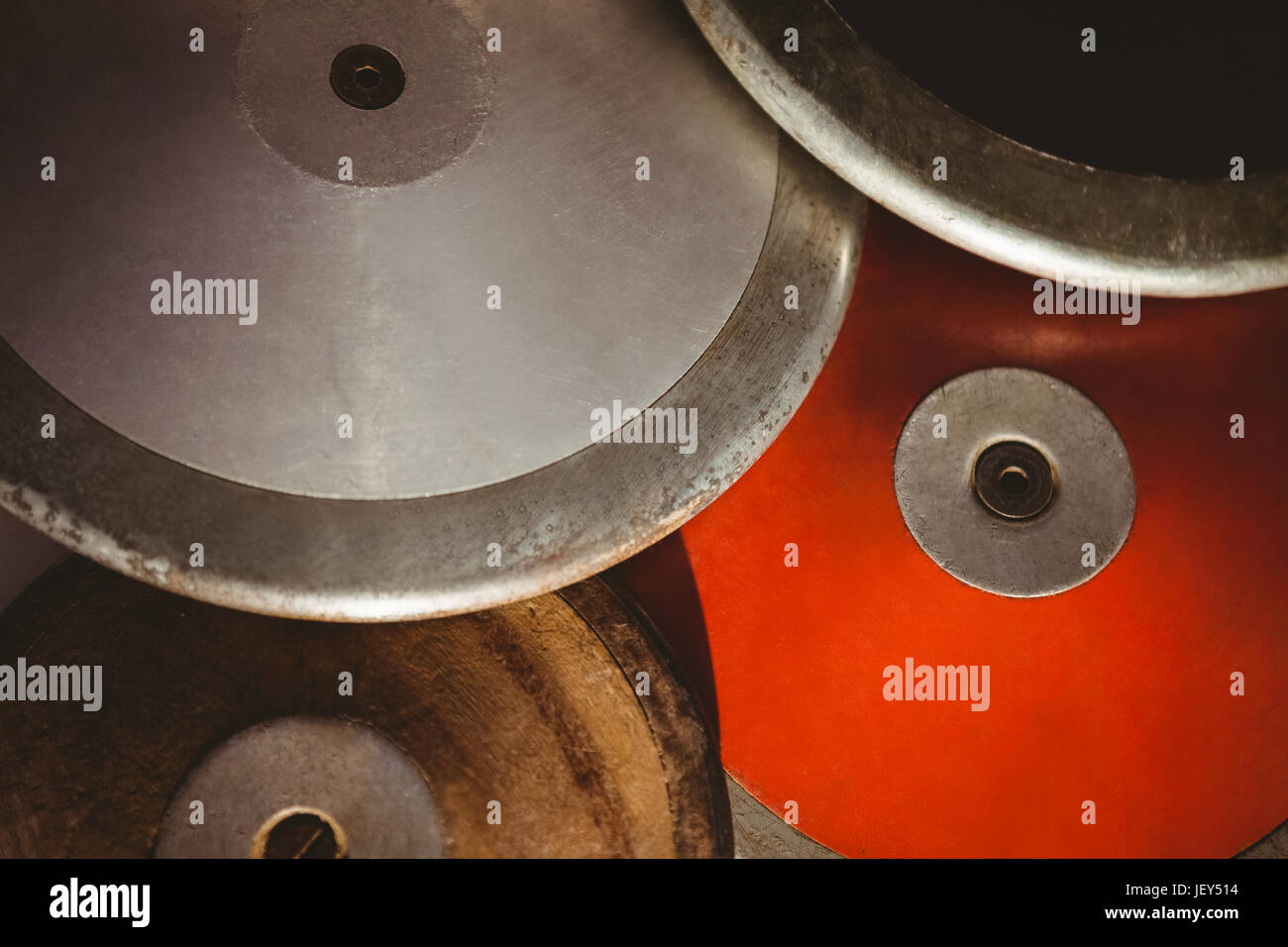 Metal discus hi-res stock photography and images - Alamy