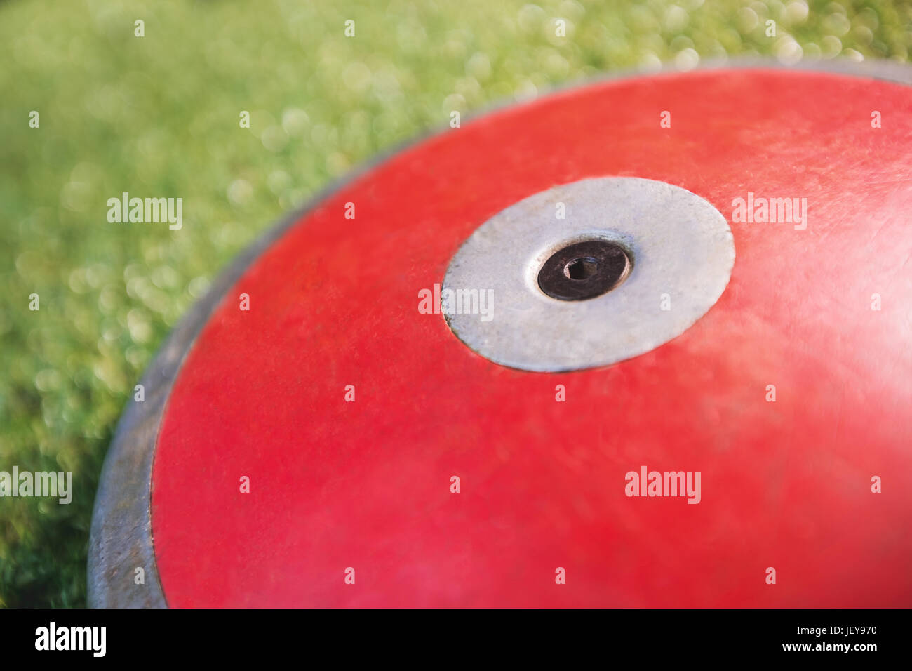 Grass champion discus throwing hi-res stock photography and images - Alamy