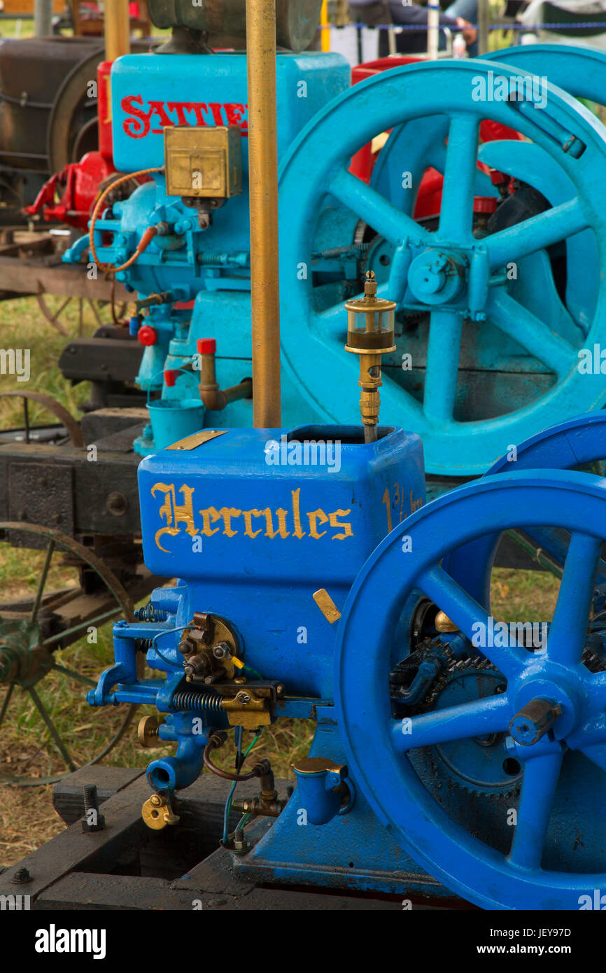1924 1 hp Hercules and 1922 5hp Sattley engines, Great Oregon Steam-Up ...