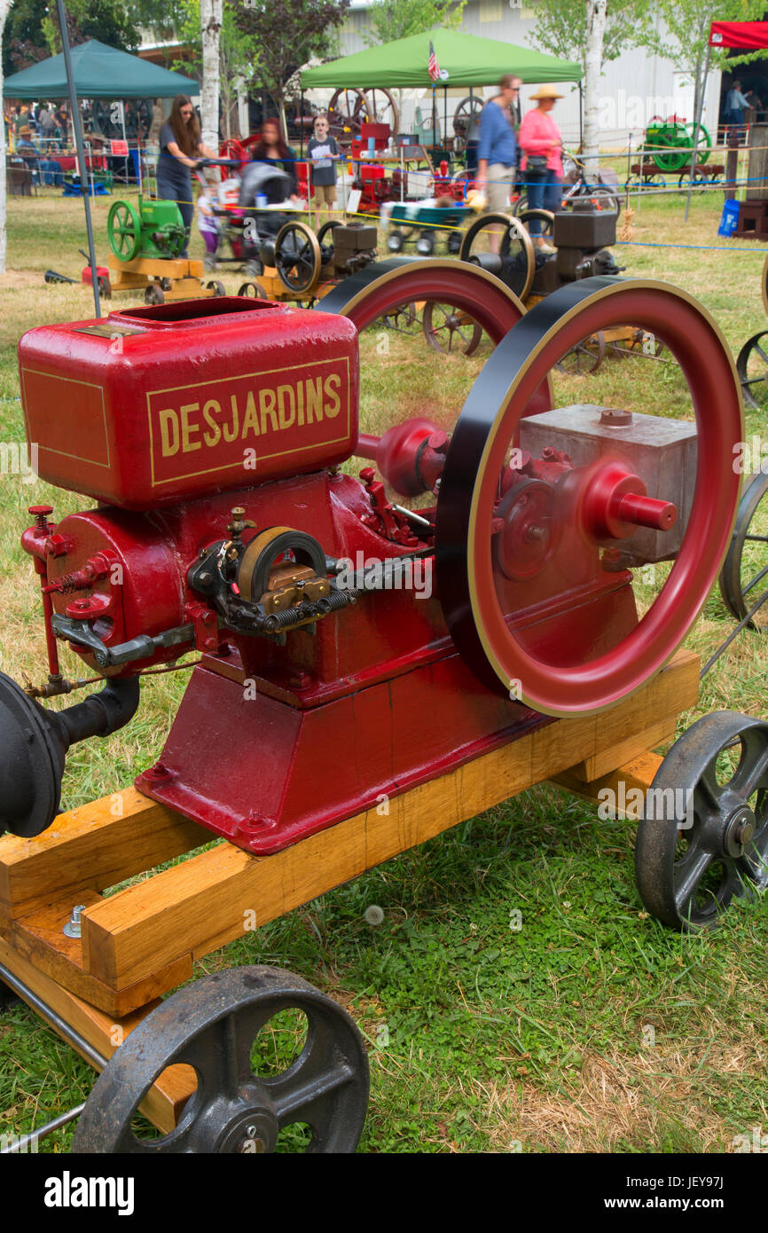 Desjardins engine, Great Oregon Steam-Up, Antique Powerland, Brooks ...