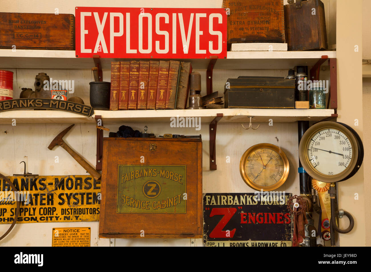 Explosives sign hi-res stock photography and images - Alamy