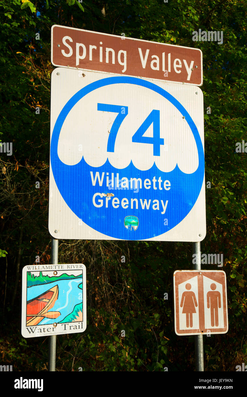 Canoe sign hi-res stock photography and images - Alamy