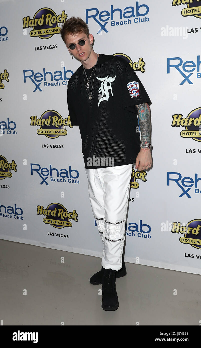 Machine Gun Kelly Celebrates Memorial Day Weekend at Rehab Beach Club ...