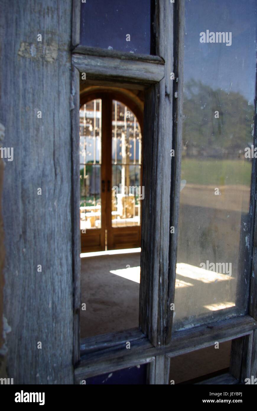 Old windows and doors hi-res stock photography and images - Alamy