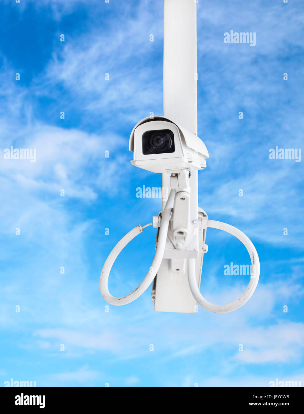 Cctv camera blue sky hi-res stock photography and images - Alamy