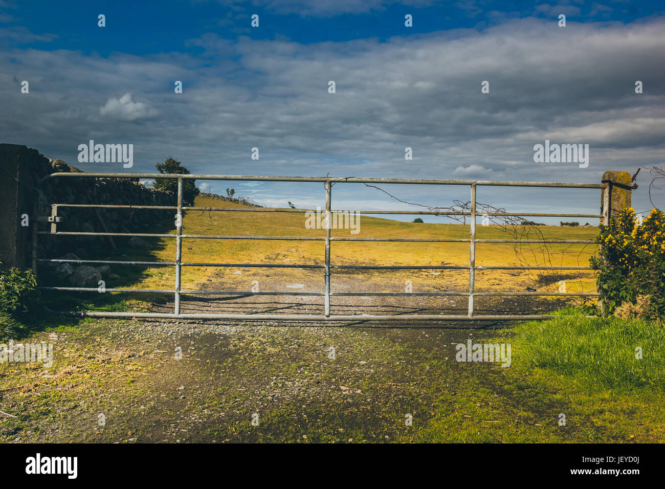 Entry point hi-res stock photography and images - Alamy