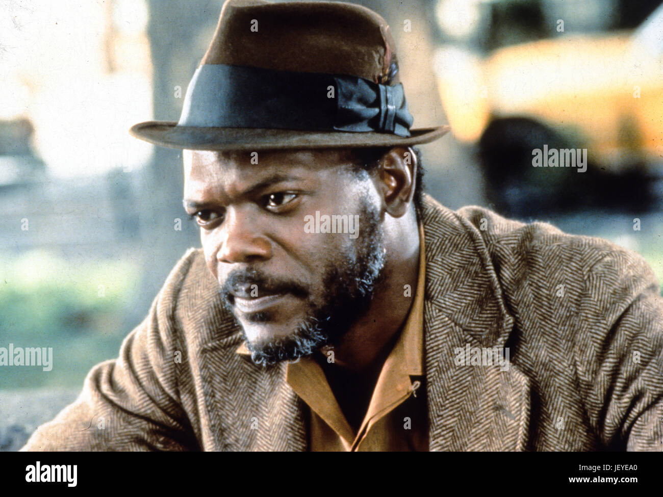 Samuel jackson 90s hi-res stock photography and images - Alamy