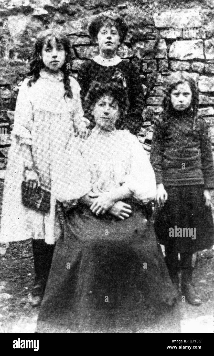 the ladies of joyce family Stock Photo - Alamy