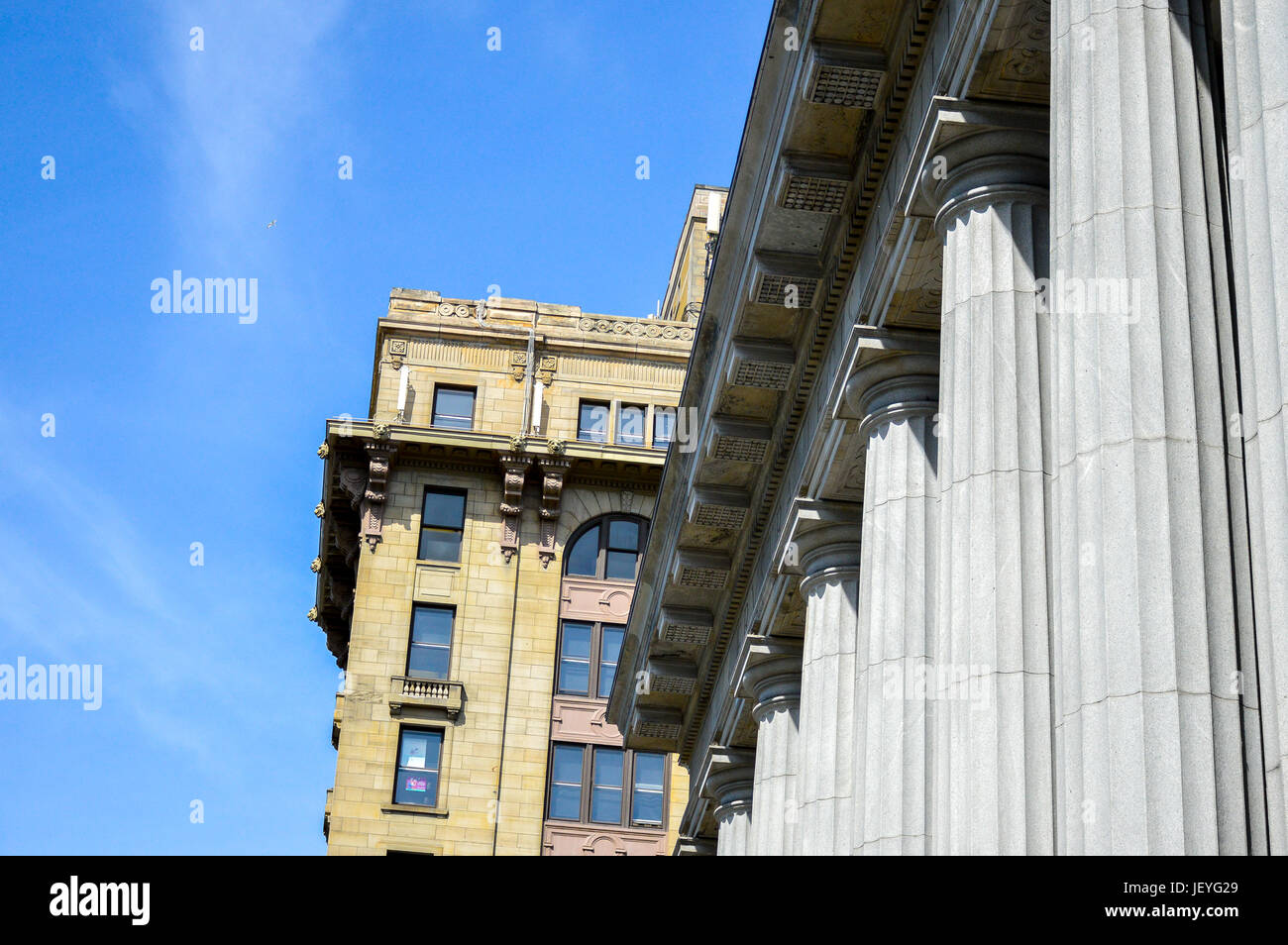 Columned facade hi-res stock photography and images - Alamy