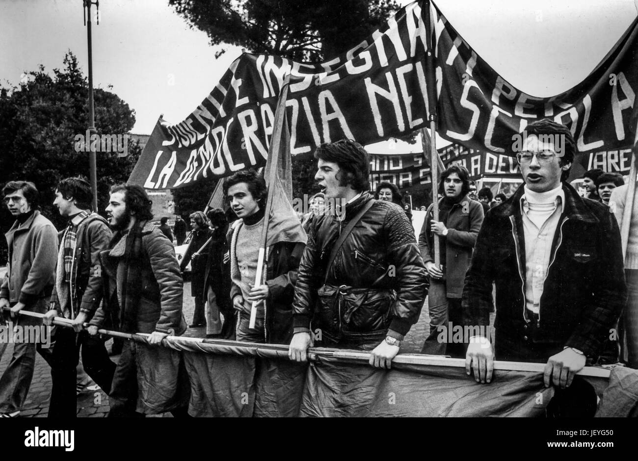 Protesters banners Black and White Stock Photos & Images - Alamy