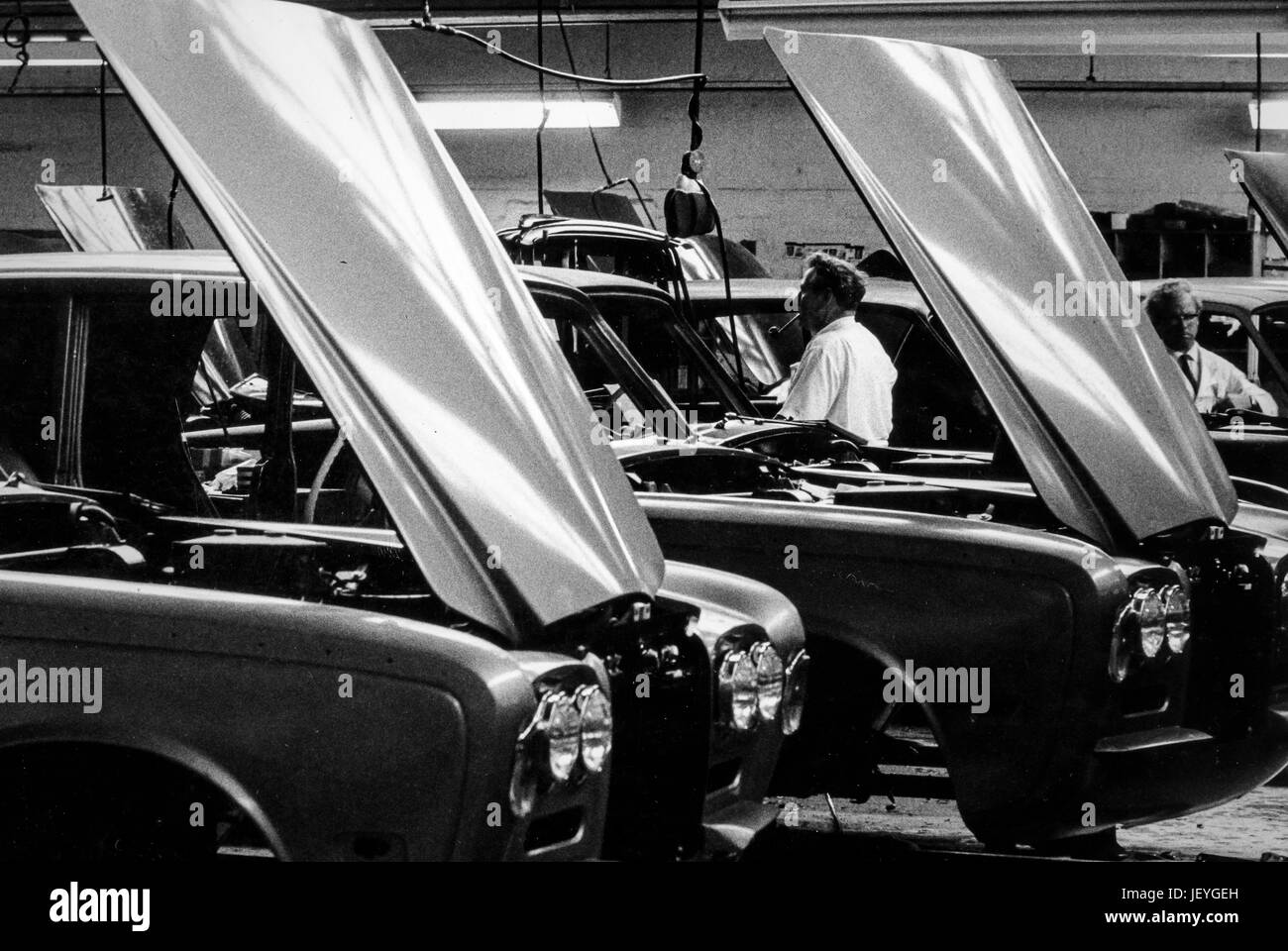 rolls royce factory cars, 70s Stock Photo - Alamy
